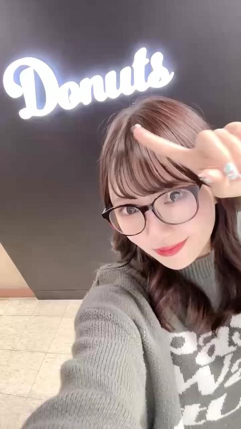 Donutsのコリアン支社〜🇰🇷💕 最終日は韓国から配信です！！！みんな待っててね〜😭🙏🏻 - ミクチャ (MIXCHANNEL)